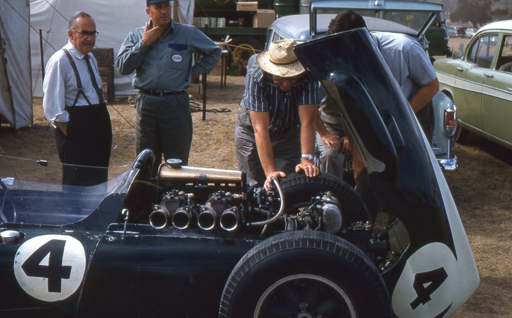Jack Brabham, Cooper T51 Climax, Longford Trophy 1960… | primotipo...