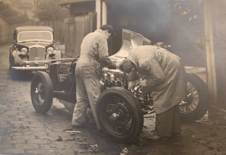 Race Around The Barracks: Balcombe Army Camp: Davison ‘Little Alfa ...
