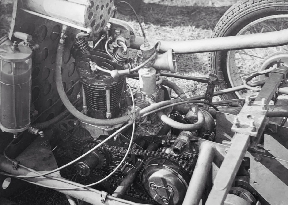 Race Around The Barracks: Balcombe Army Camp: Davison ‘Little Alfa ...