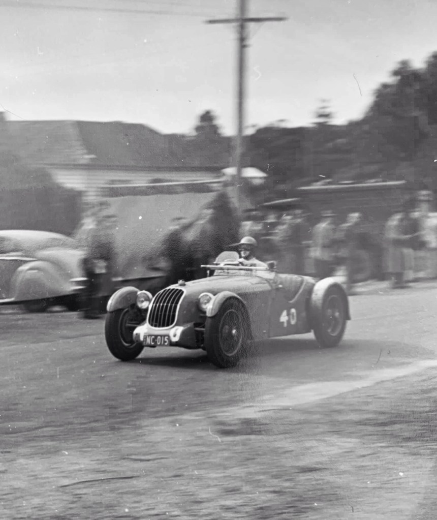 Race Around The Barracks: Balcombe Army Camp: Davison ‘Little Alfa ...