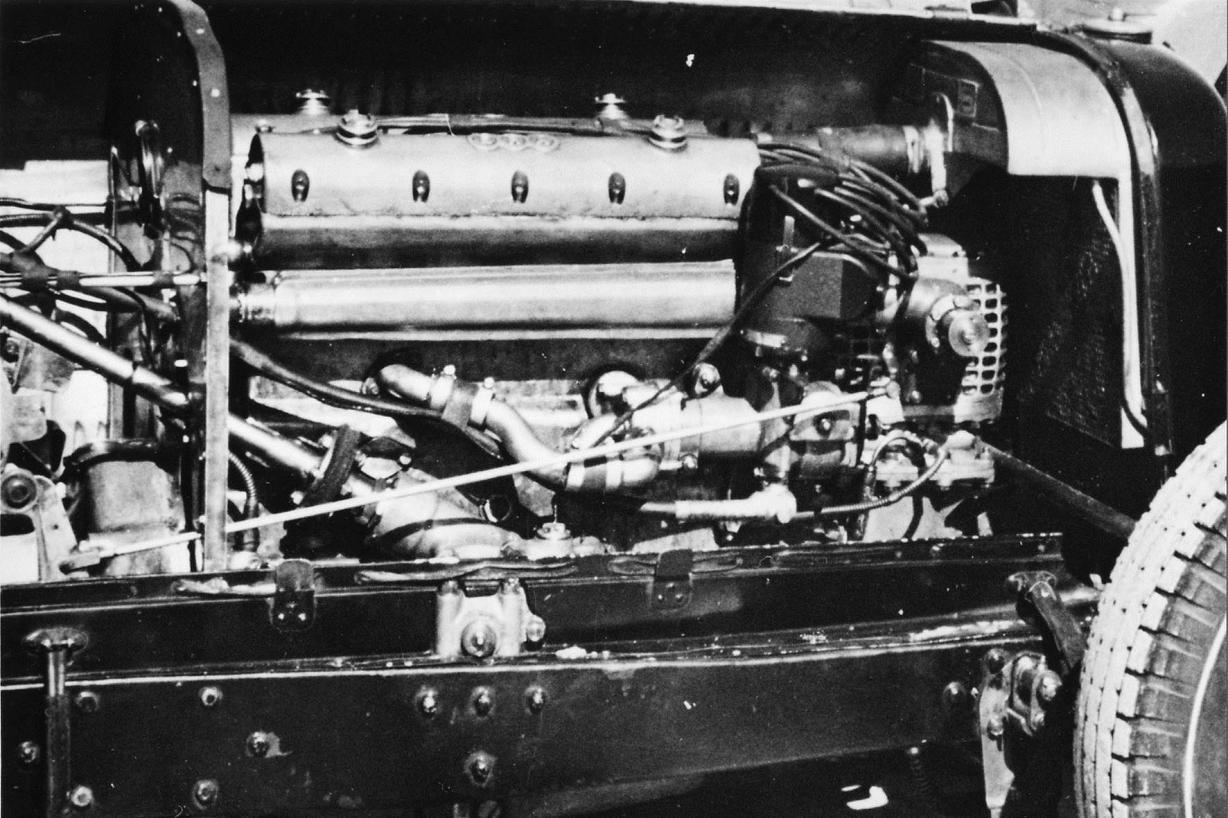 Peter Whitehead in Australia : ERA R10B : 1938… | primotipo...
