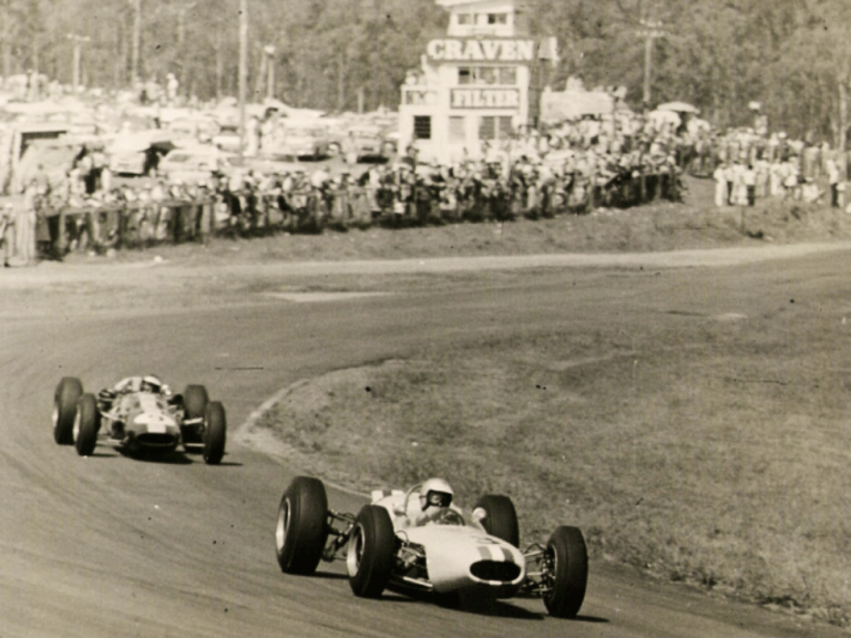 Frank Matich: Matich F5000 Cars etcetera… | primotipo...