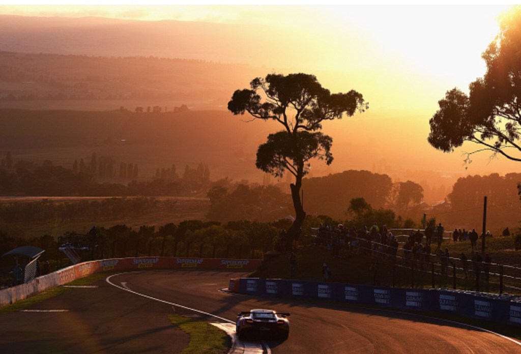 2016 Bathurst 12 Hour… | primotipo...