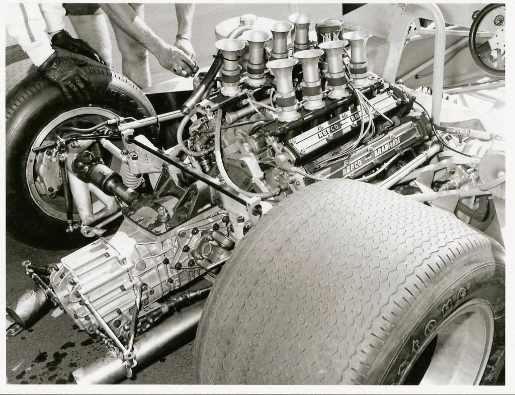 Matich SR4 Repco…by Nigel Tait and Mark Bisset | primotipo...