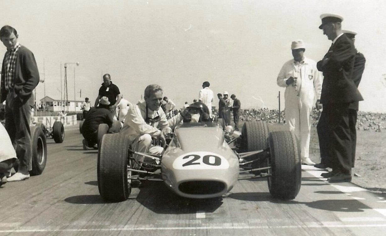 Repco Holden F5000 V8… | primotipo...