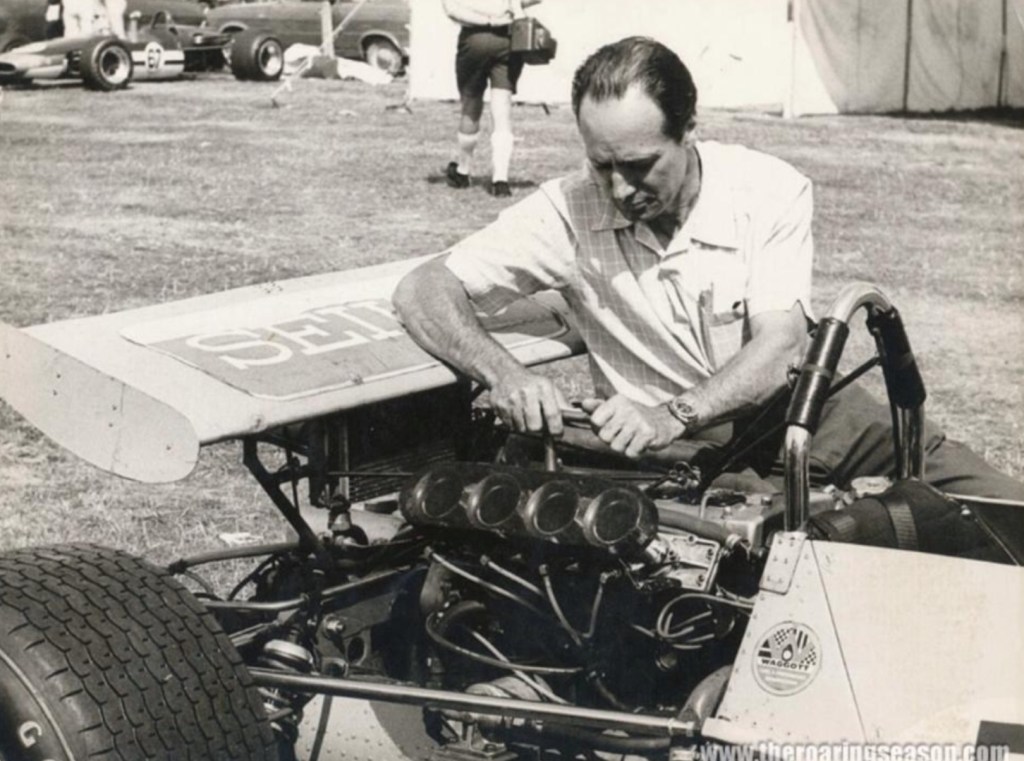 Repco Holden F5000 V8… | primotipo...