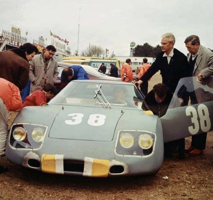 Features | primotipo...